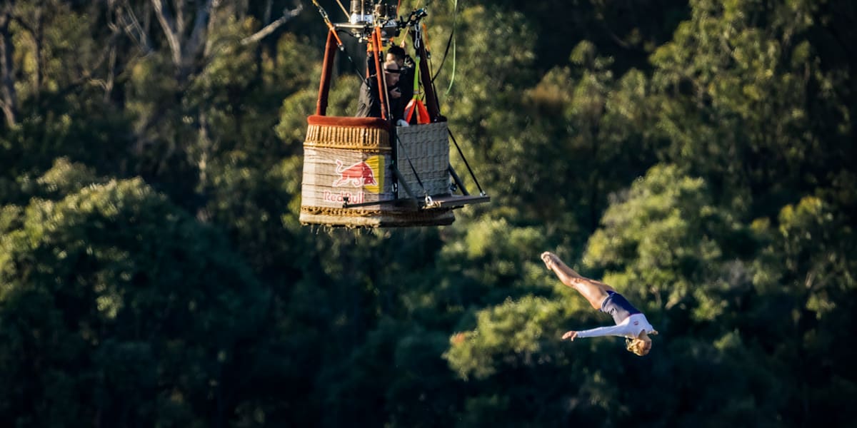 Red Bull Balloon Dive Australia: Rhiannan Iffland