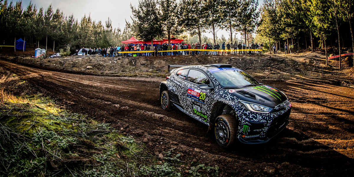 Solberg steps closer to WRC2 title after rivals' Chile retirements