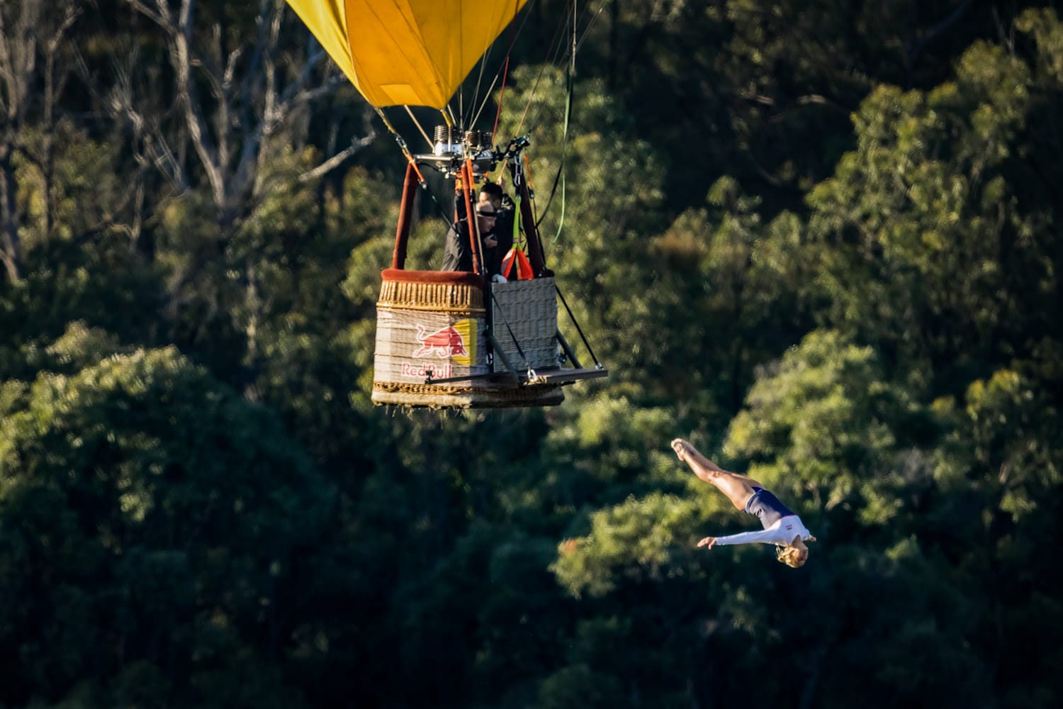 Red Bull Balloon Dive Australia: Rhiannan Iffland