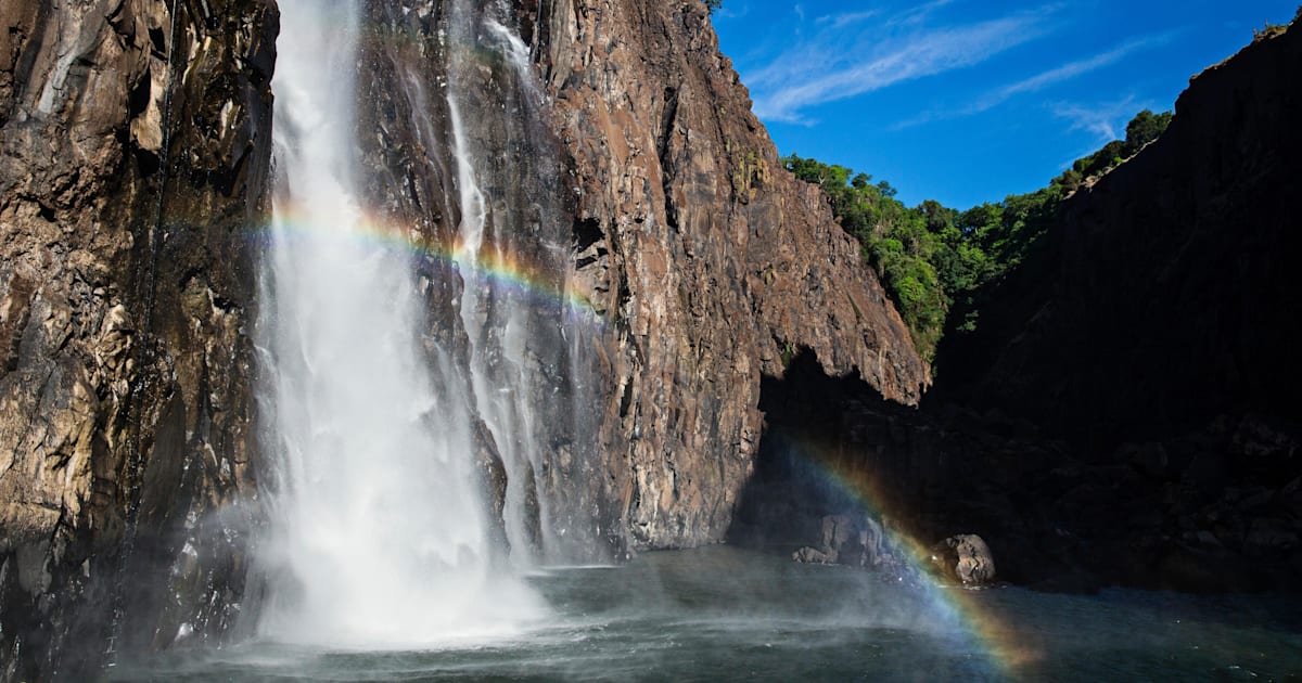 Victoria Falls Video: See the world's largest waterfall