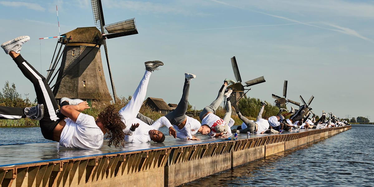 Red Bull BC One: B-boy windmill world record ++video++