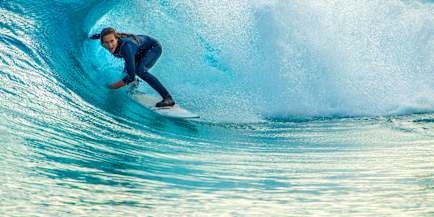Surf : Justine Dupont raconte sa carrière de waterwoman