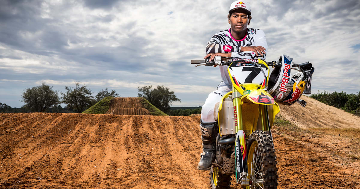 Vídeo de motocross de James Stewart con el Bubba Scrub