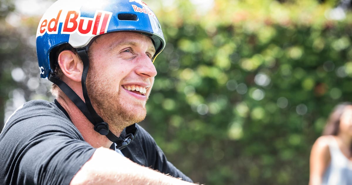 How does Danny MacAskill put mind over matter?