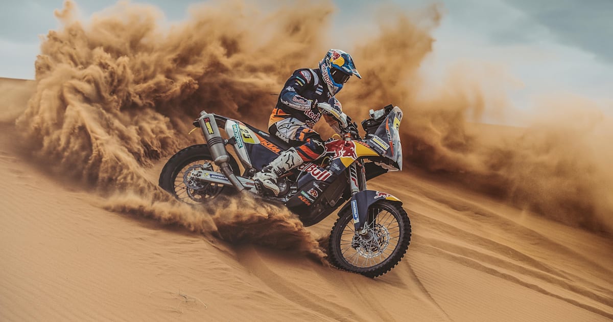 Dakar Rally: Essential kit for KTM team bikers *video*