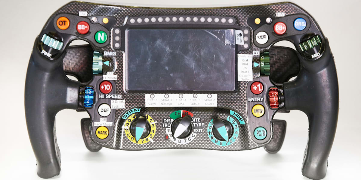 Como funciona um volante da Fórmula 1