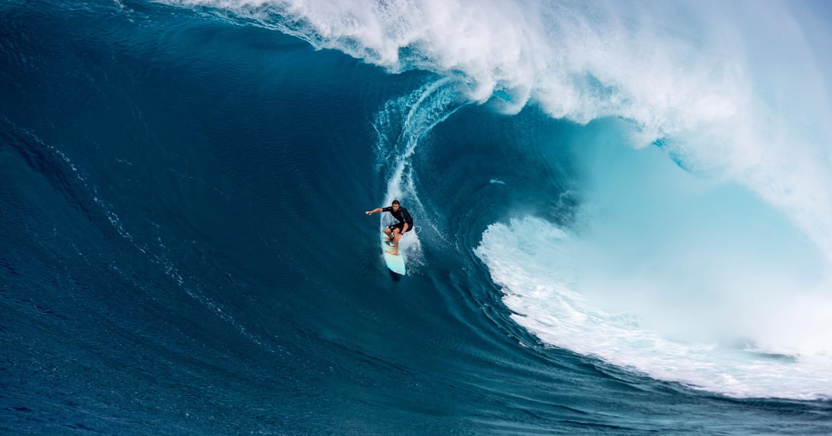 Ian Walsh: Get to know the Hawaiian pro surfer