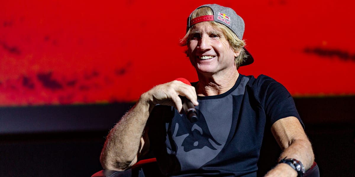 The Longest Wave: Johnny Poor Boyz