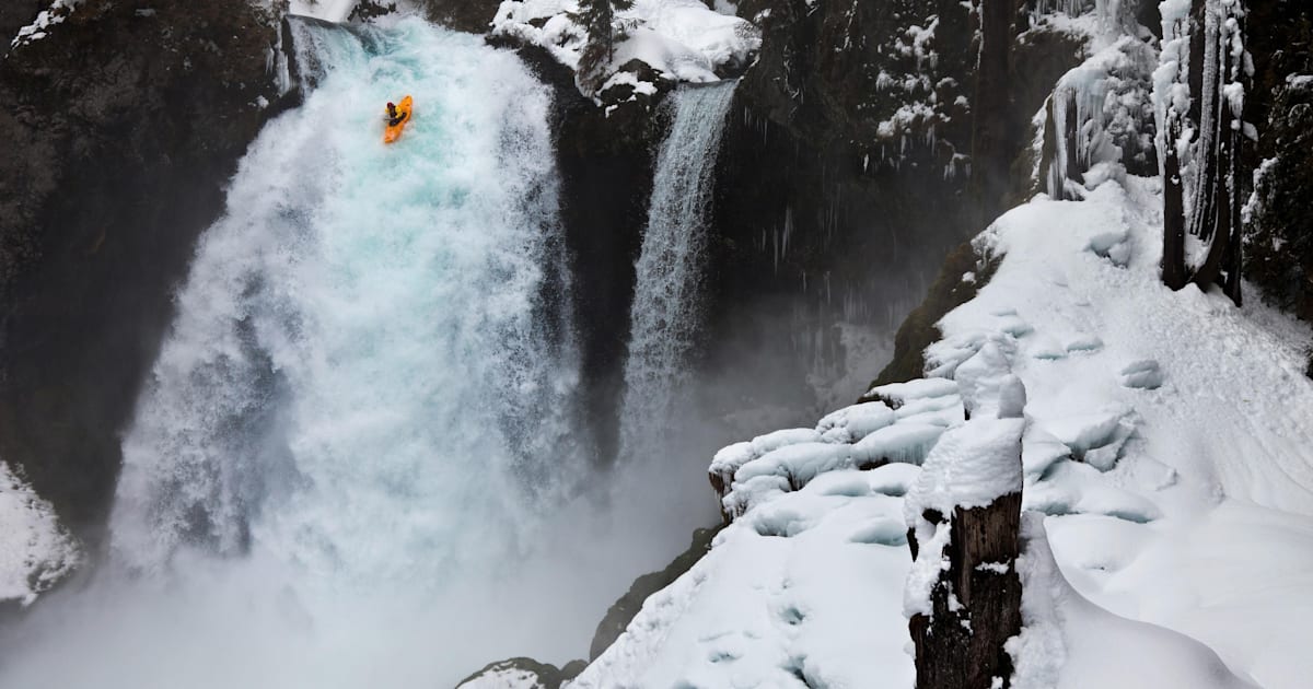 Photos: Kayakers going crazy for waterfalls