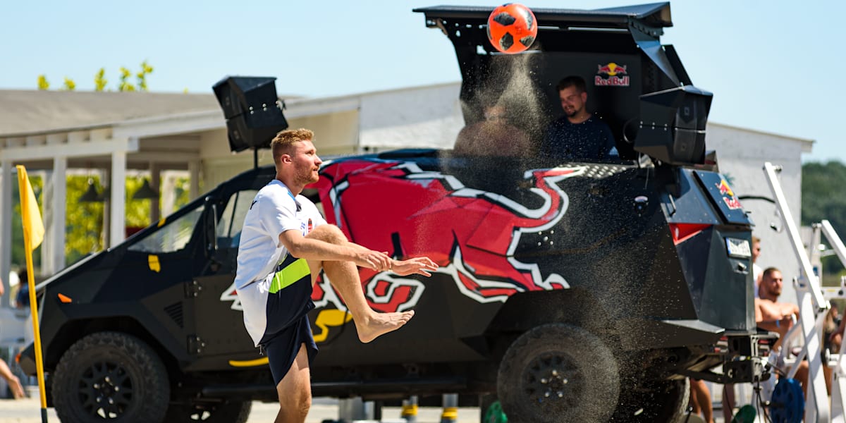 Lupa Beach Ball: nyomták a fifát és a strandfocit