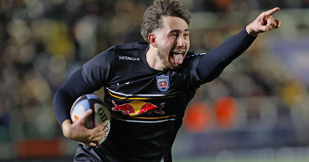 DICKENS REFLECTS ON LEICESTER LOSS