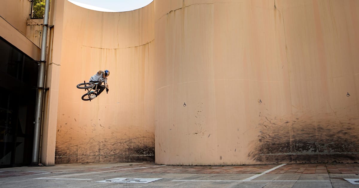 Kriss Kyle: Watch the BMX wallrides trip *video*