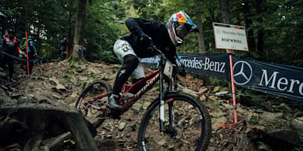 Die besten Downhill Bikes 2022: Die Top 8 DH MTBs