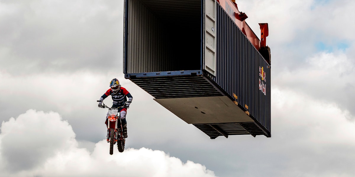 Luc Ackermann: FMX Unloaded | Rhine Line