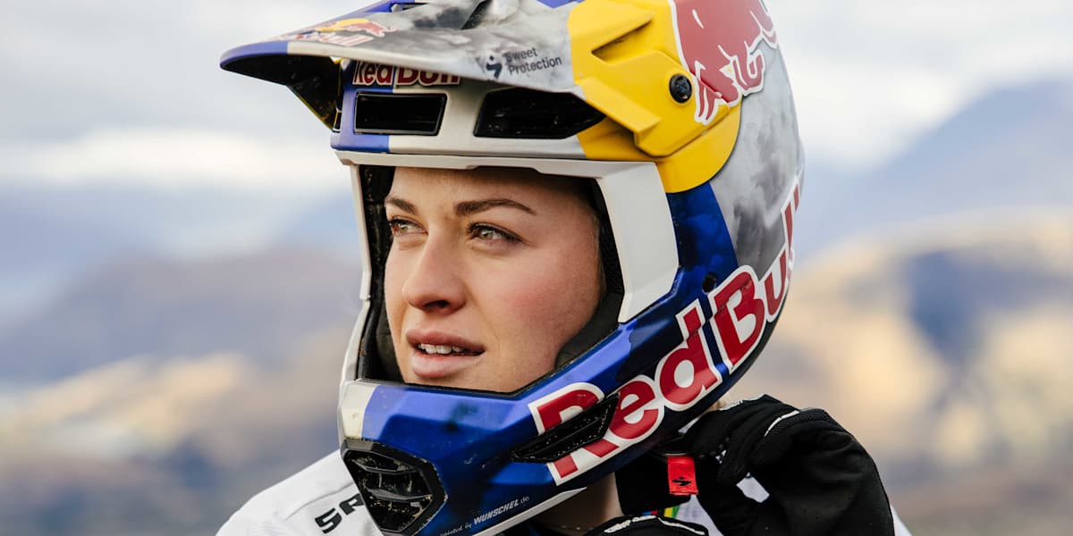 MTB-Star Vali Höll beim Training für die Weltcup-Saison