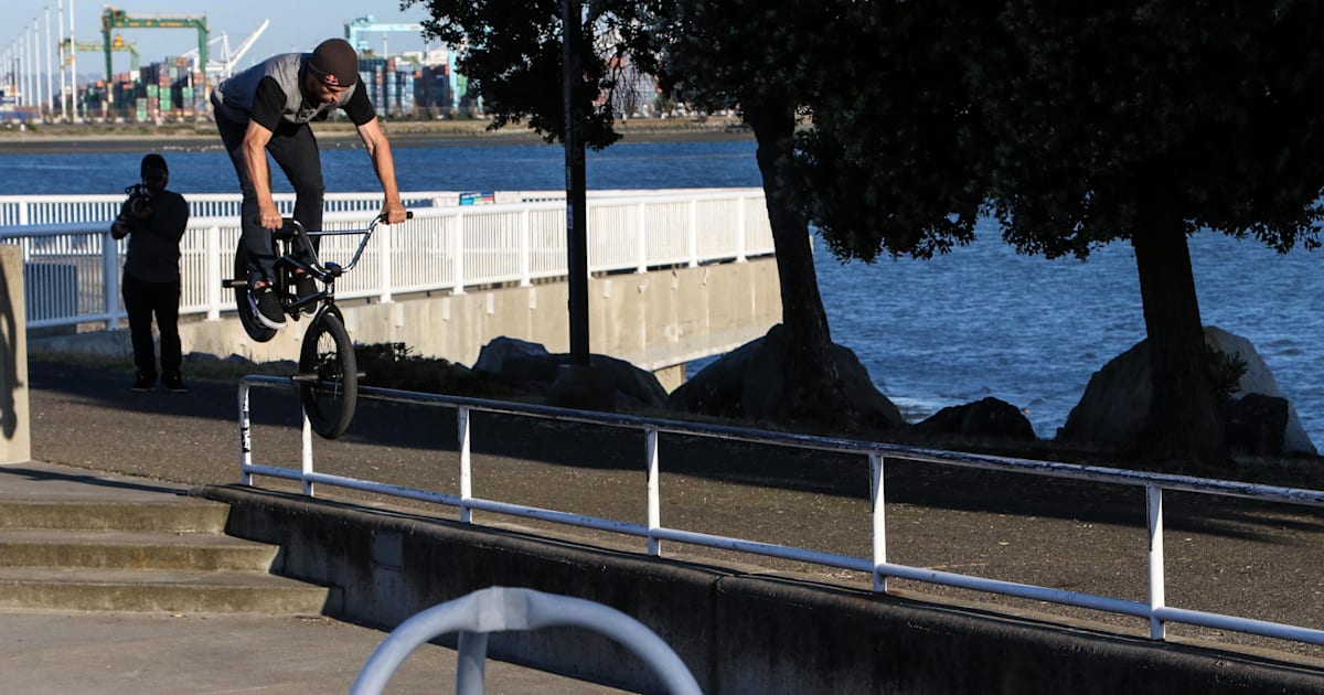 Το φανταστικό BMX street ride του Garrett Reynolds