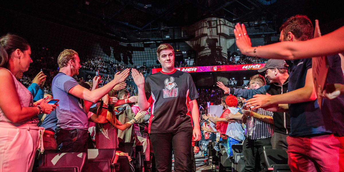 Maxlore & Alphari preparing for LoL World Championships