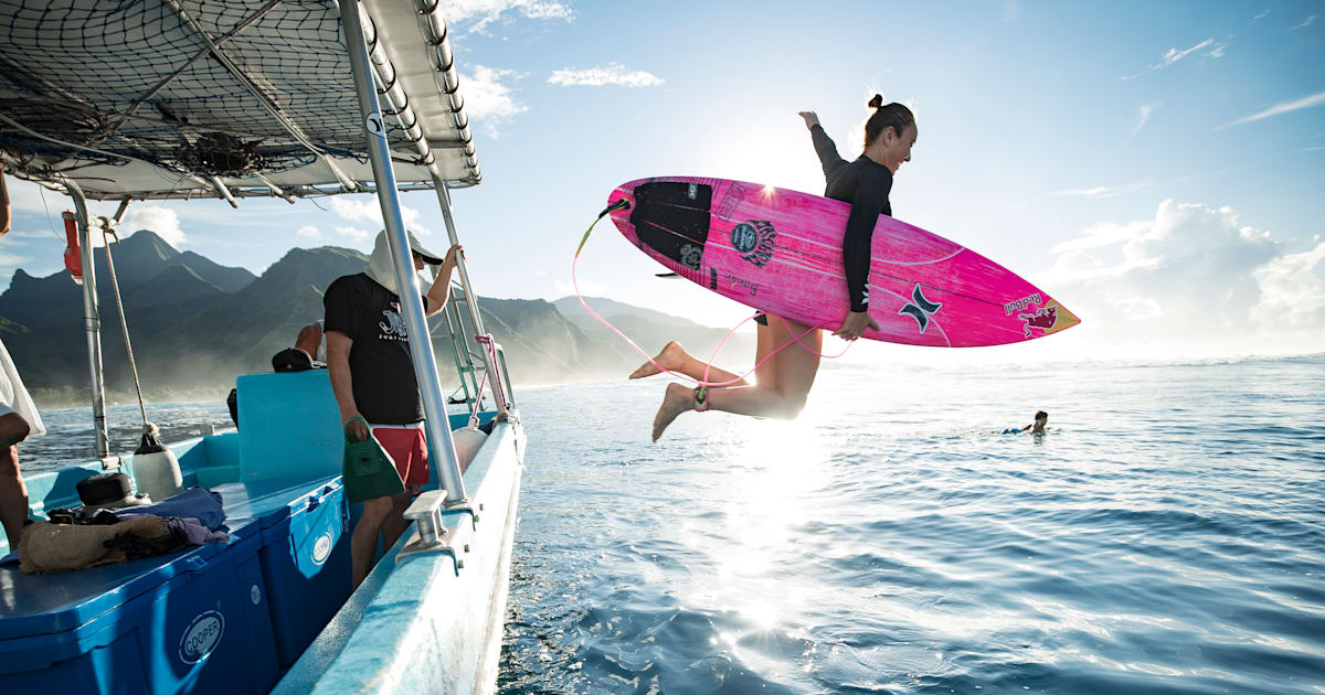 Top 13 female surf movies
