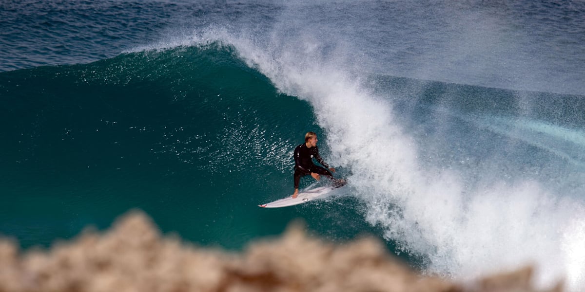 Hit And Run: Surfing West Oz with Jacob Willcox +video+