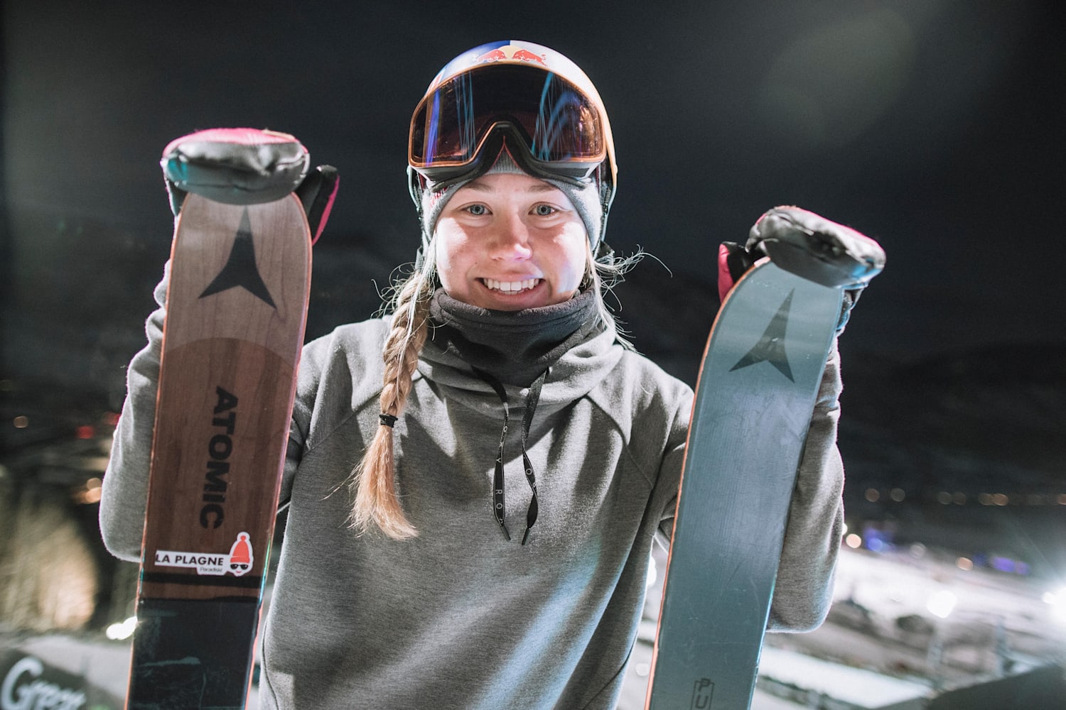 Tess Ledeux: Freeskiing – Red Bull Athlete Profile