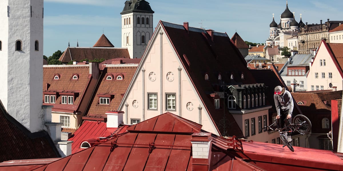 Ride with me in Tallinn: Viki Gomez and Bert Ribul