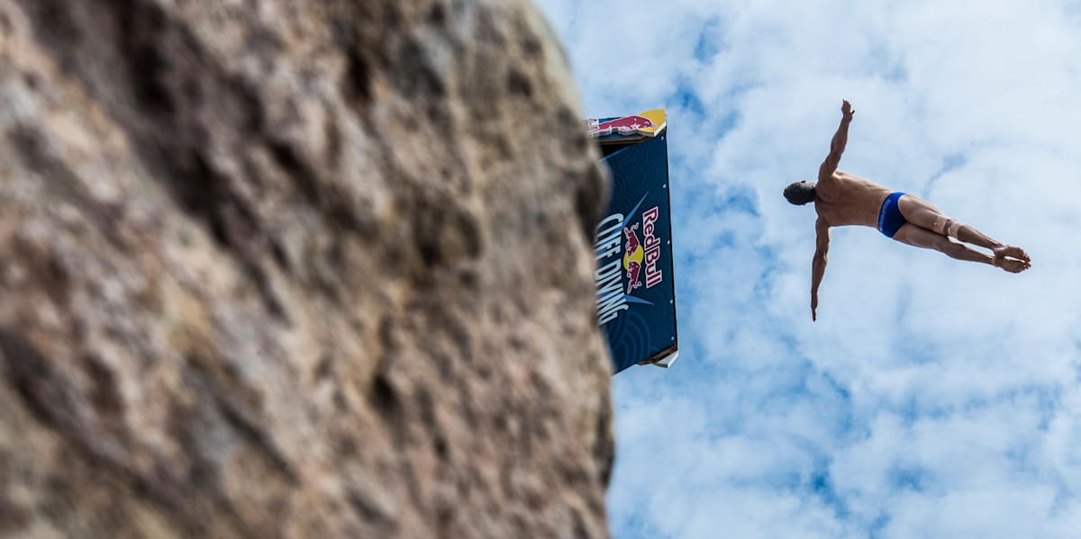 The best of Red Bull Cliff Diving in Japan 2016