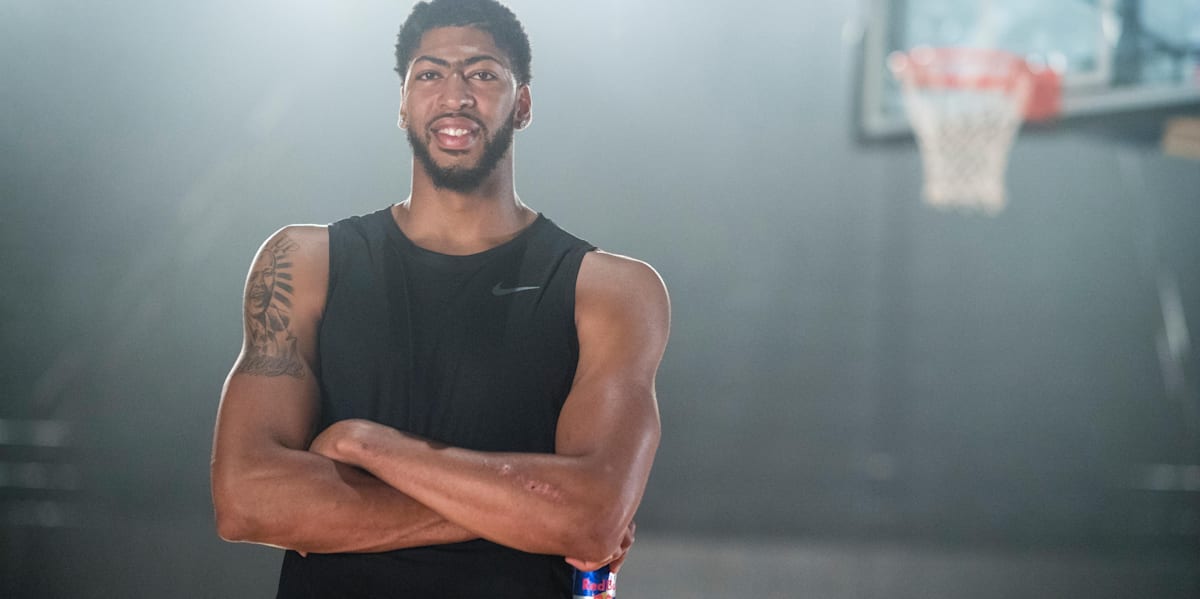 Anthony Davis Auditions for Three-Point Contest