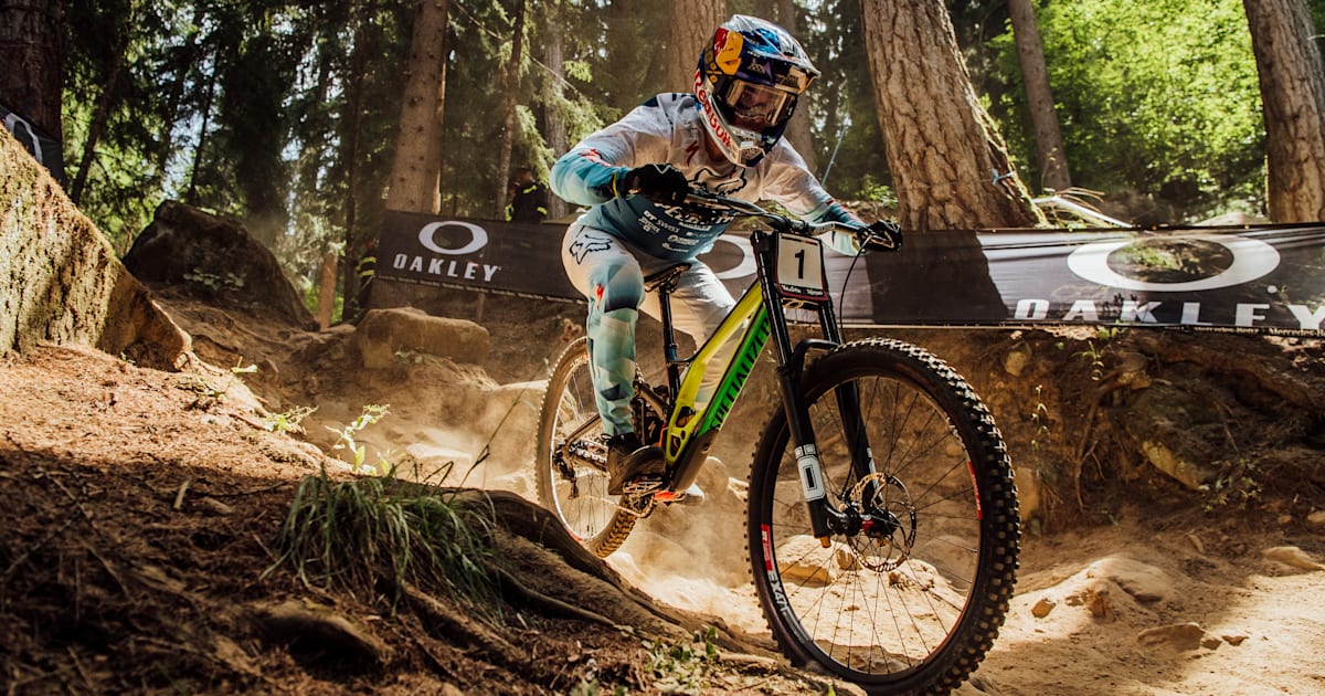 Uci mtb dh world cup 2020 store