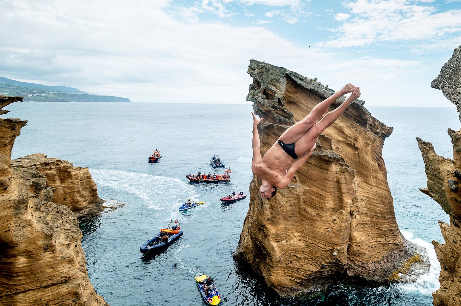 Red Bull Cliff Diving 2015, Azores preview and video