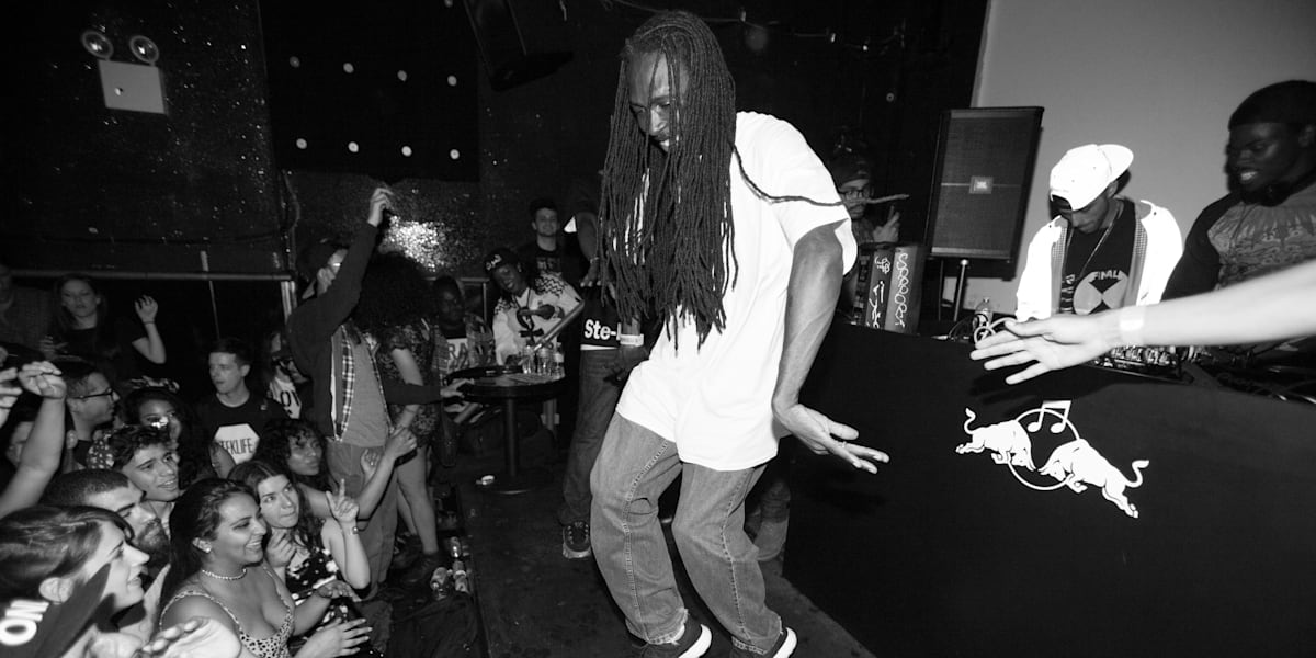 What is footwork: A guide to the music genre