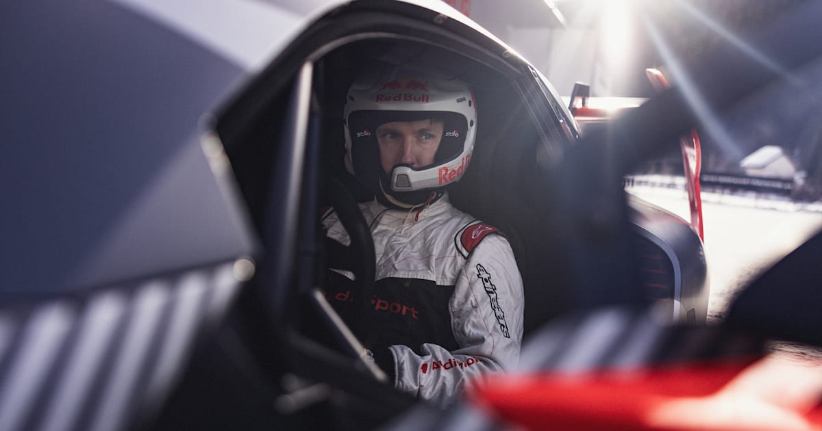 Marcel Hirscher meets Audi S1 Hoonitron