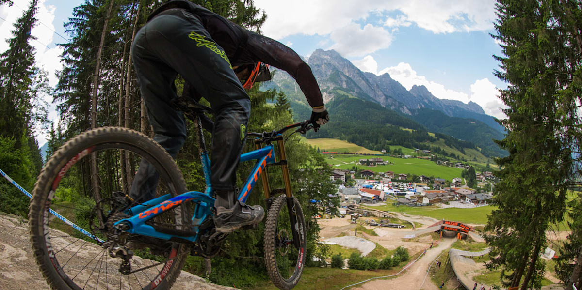 Claudio Caluori video DH Coppa del Mondo best of