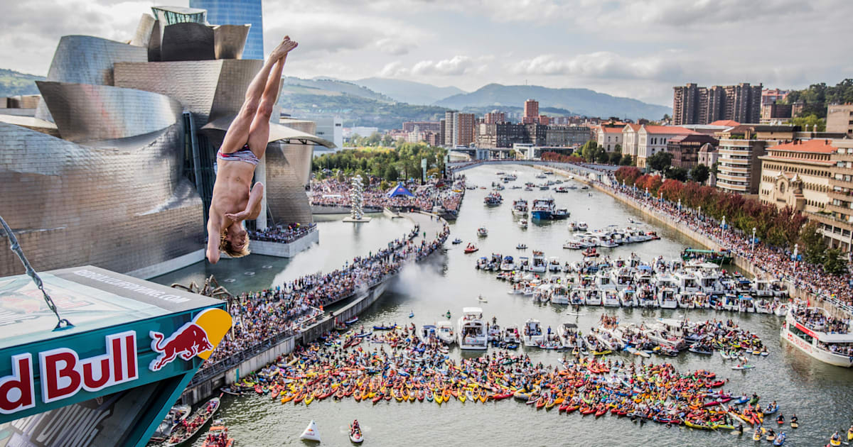 How to perform the perfect cliff dive by the pros