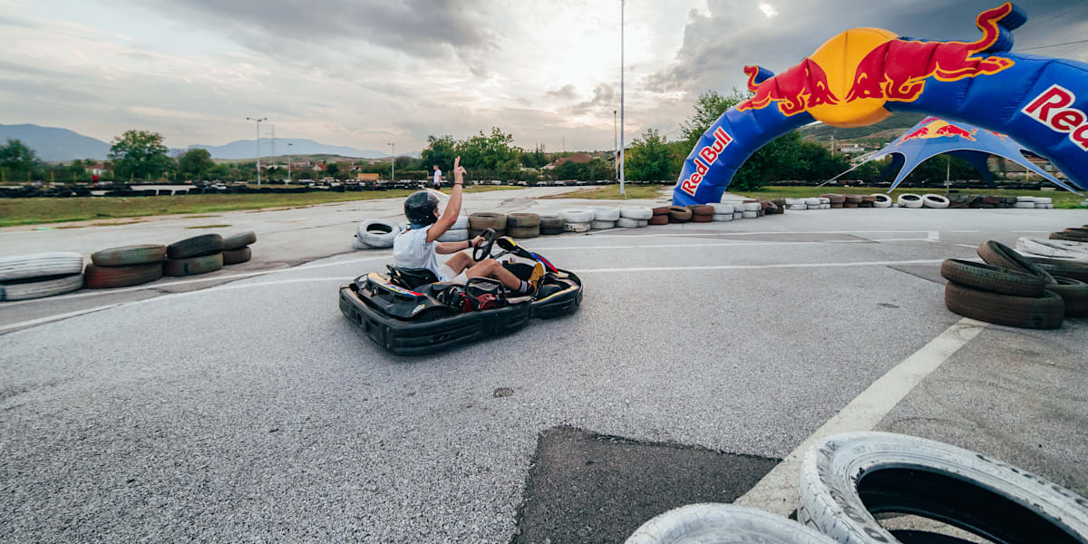 Познат е најбрзиот картинг возач кој ќе оди во Белград!