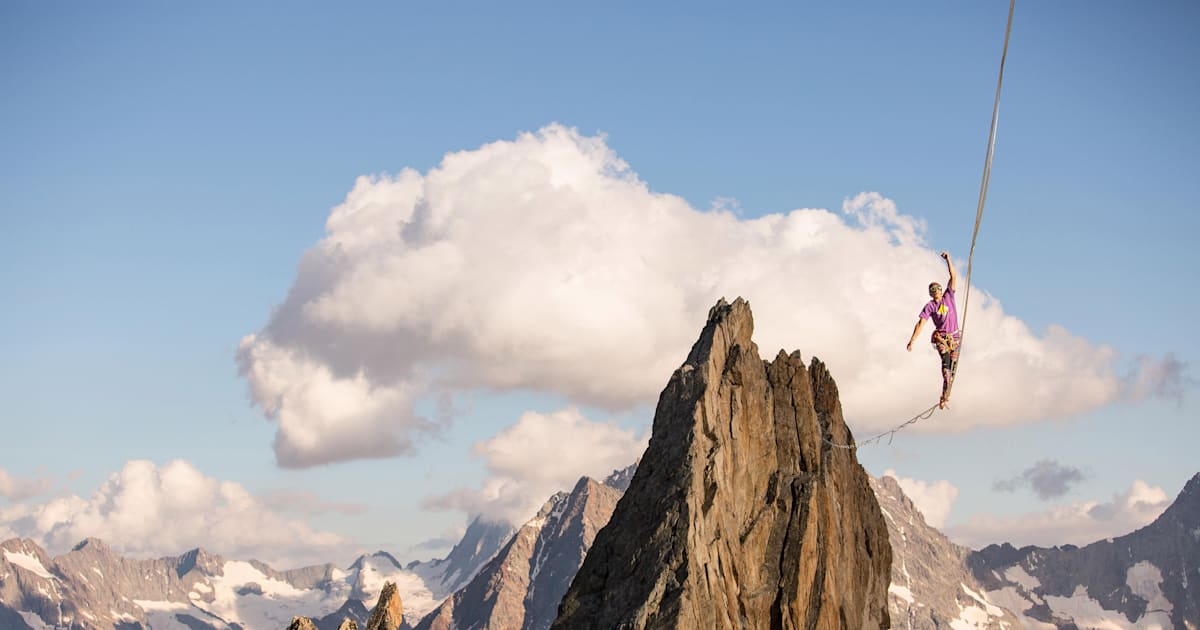 Slackline record: longest highline at 3,000m altitude