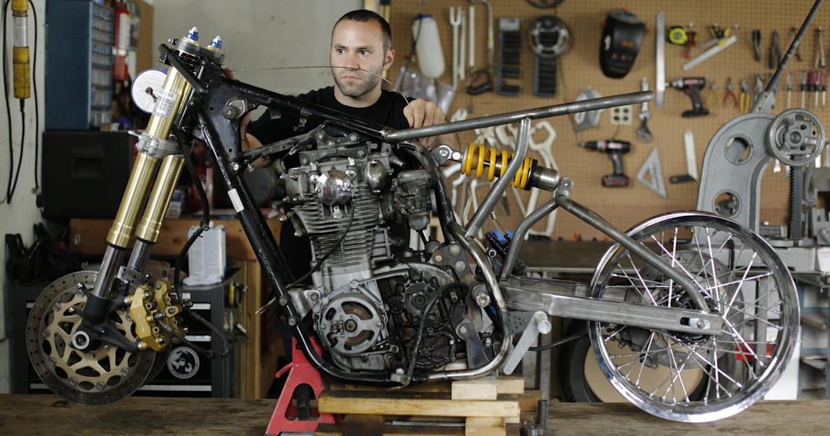 Build customized motorcycles by Nick Cologero