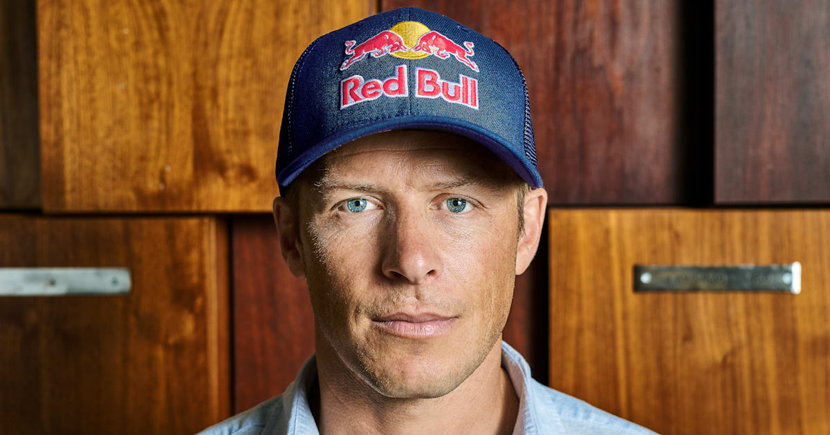 Levi LaVallee: Snowmobile – Red Bull Athlete Page