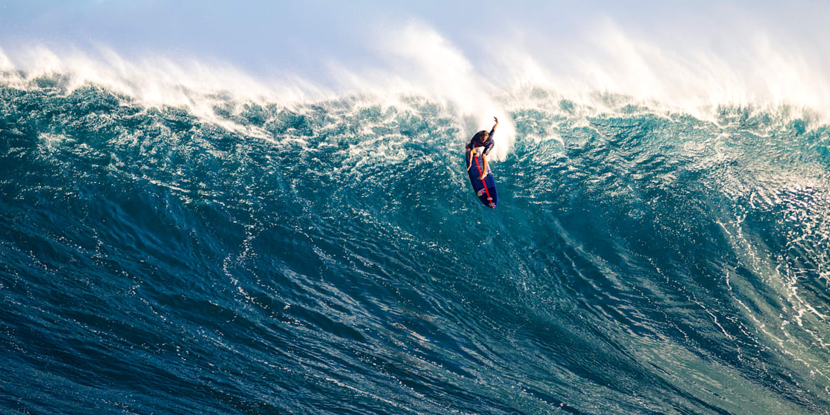 Showdown at Peahi | Life of Kai | Surfing in Peahi