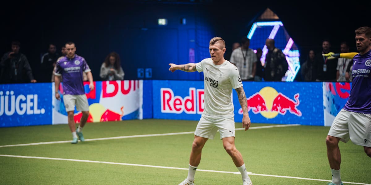 Was ist die Icon League? » Alles zu Teams, Stars & Regeln