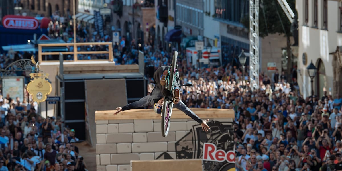 Red Bull District Ride 2022: Top 5 tricks – Best Trick