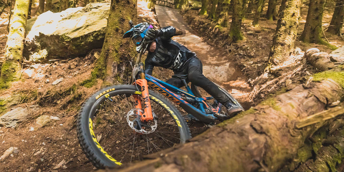 Red Bull Hardline 2021: Race report and videos