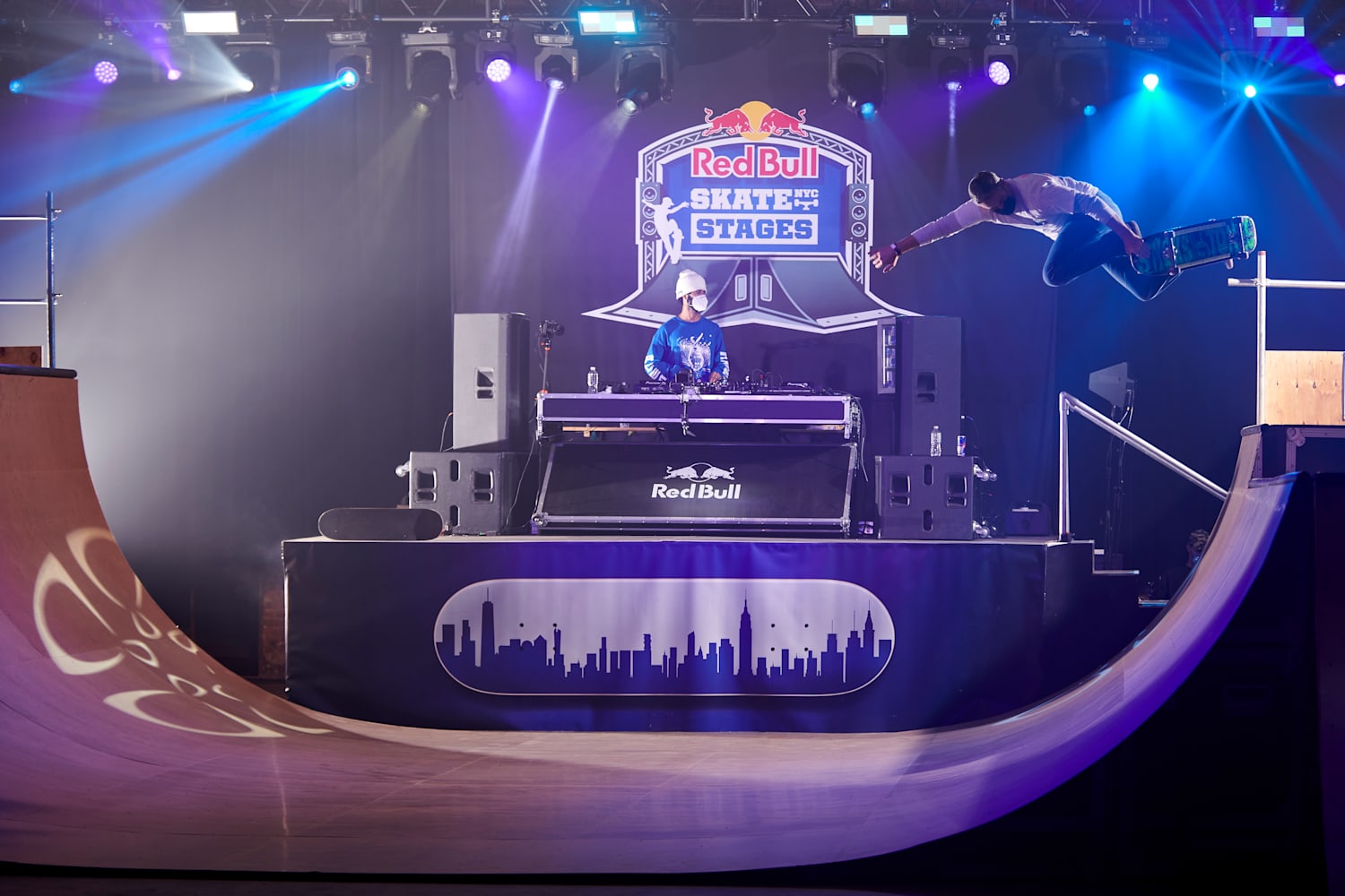 Red Bull Skate OAK Stages