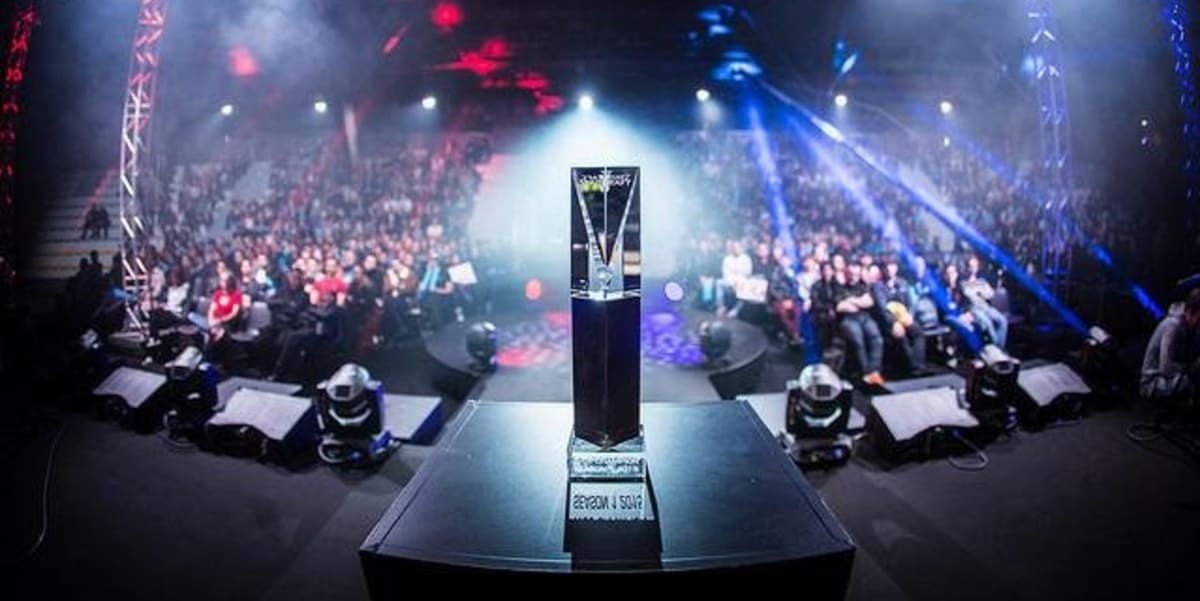 SC2 : Polt vainqueur des WCS Finale Saison 1 à Poitiers