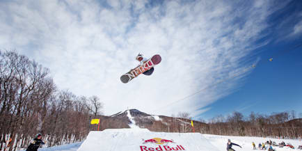 How to train like pro snowboarder Zeb Powell