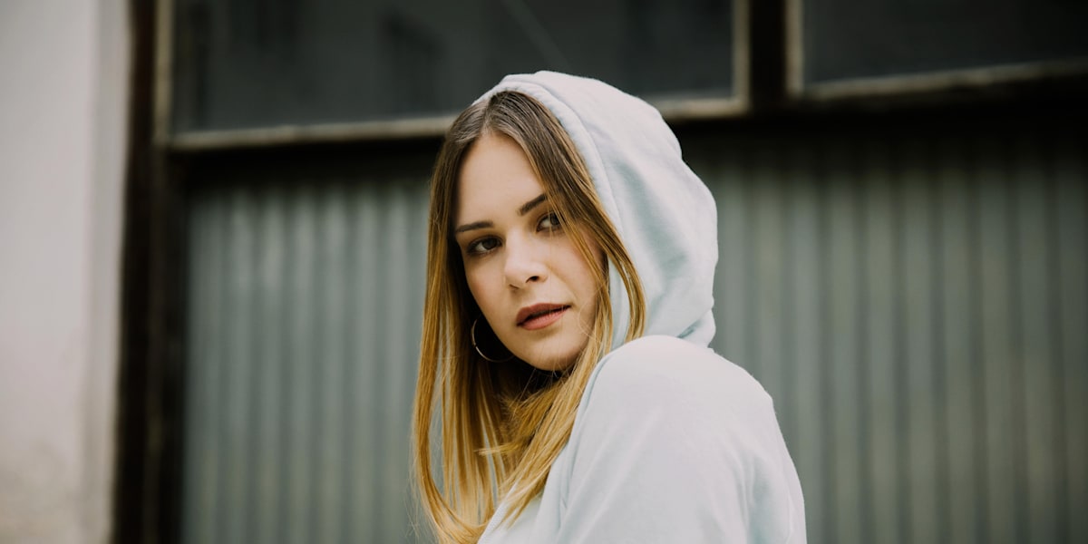 Mathea im Interview: Alles über "2x" und "Chaos"