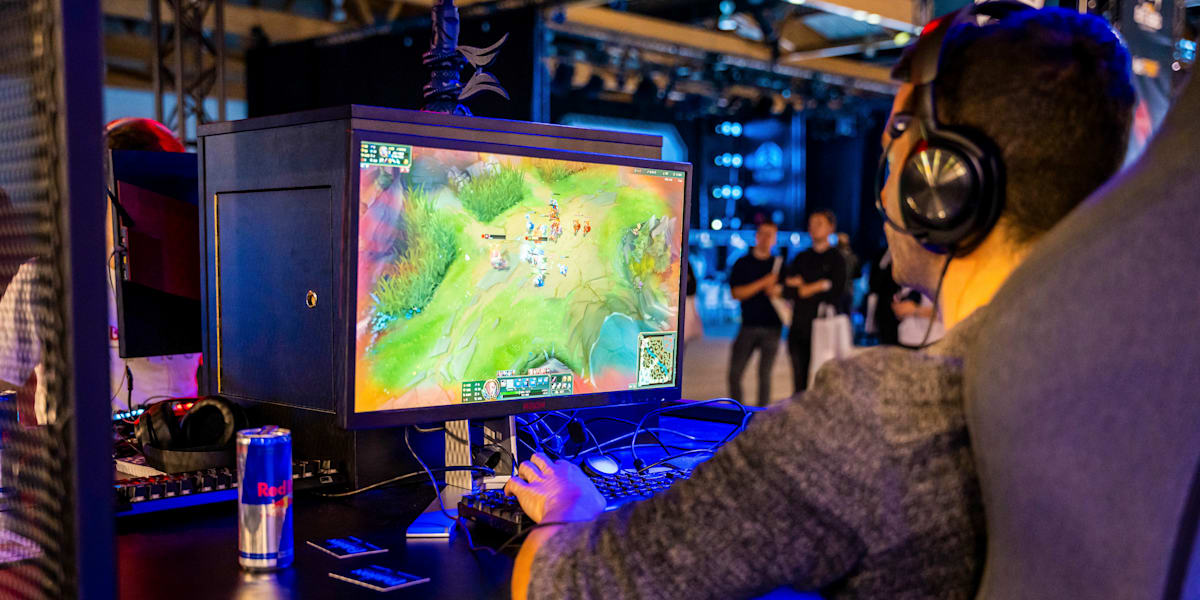 League of Legends: How to improve map awareness