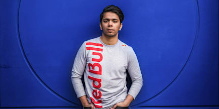 Red Bull Gives You Wings - RedBull.com