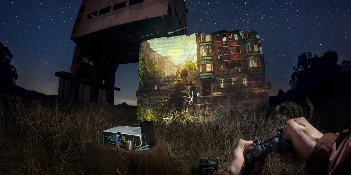 Game locations: Playing in their IRL settings *photos*