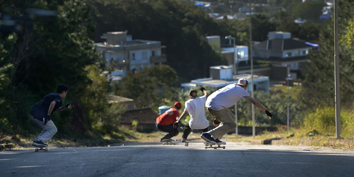 what does longboarding mean