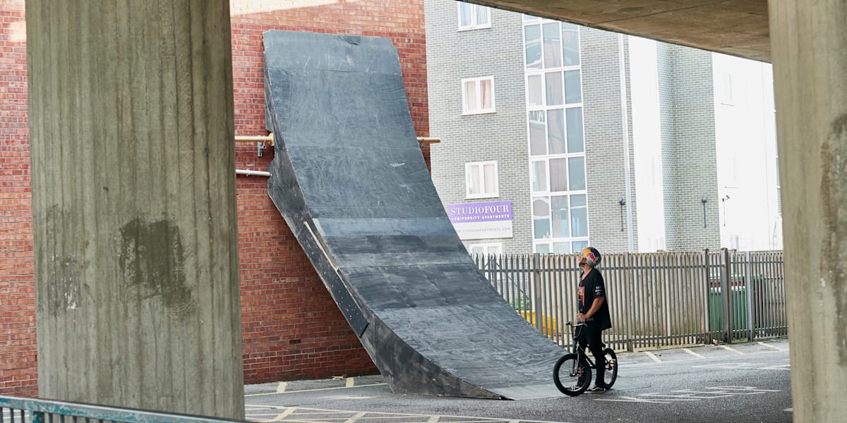 Bas Keep Walls Huge BMX Wallrides Photo Gallery